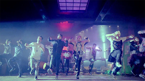 2PM ปล่อย MV ทีเซอร์สำหรับการคัมแบ็ค "Go Crazy" - Kpop ข่าวบันเทิง ...